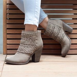 Buckle | Shoes | Tan Interlock Woven Block Heel Ankle Bootie | Poshmark